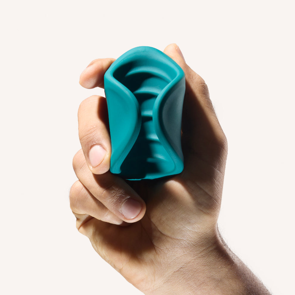 MyMuse Beat Vibrating Stroker | Intense, Powerful Vibrations